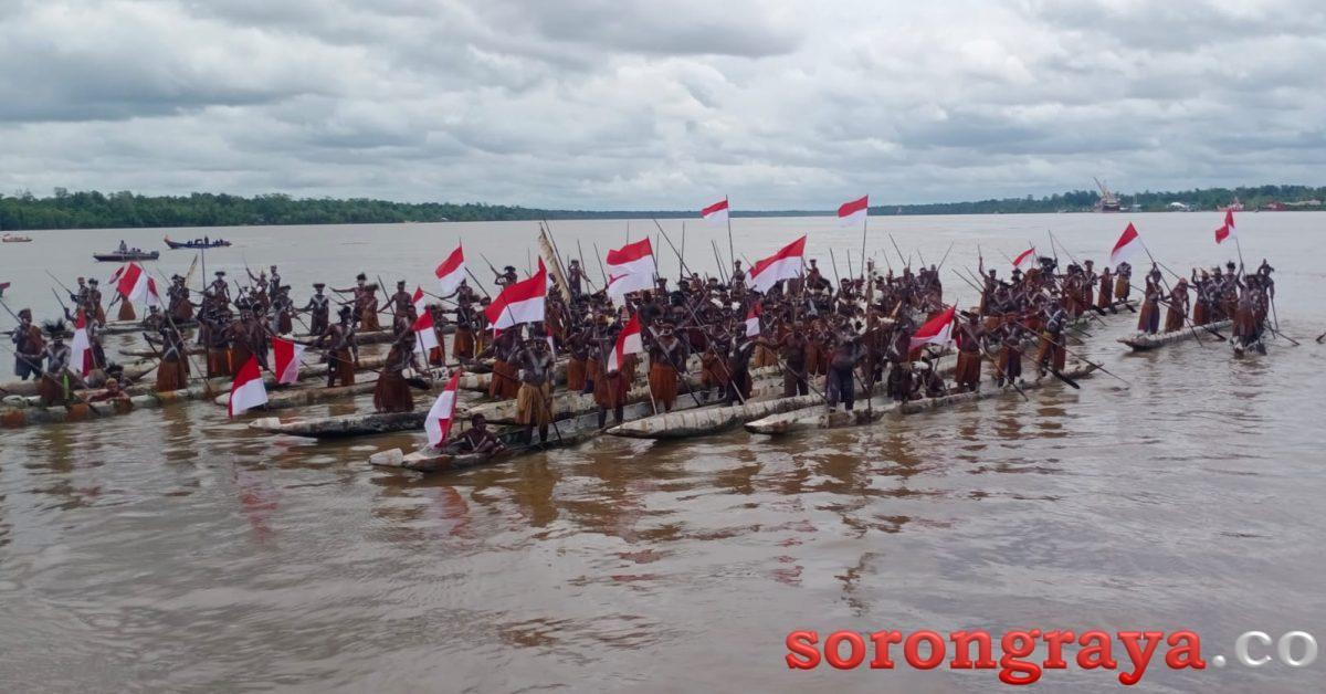 Peringatan HUT RI ke-79 di Negeri Lumpur Dimeriahkan Manuver Perahu ...